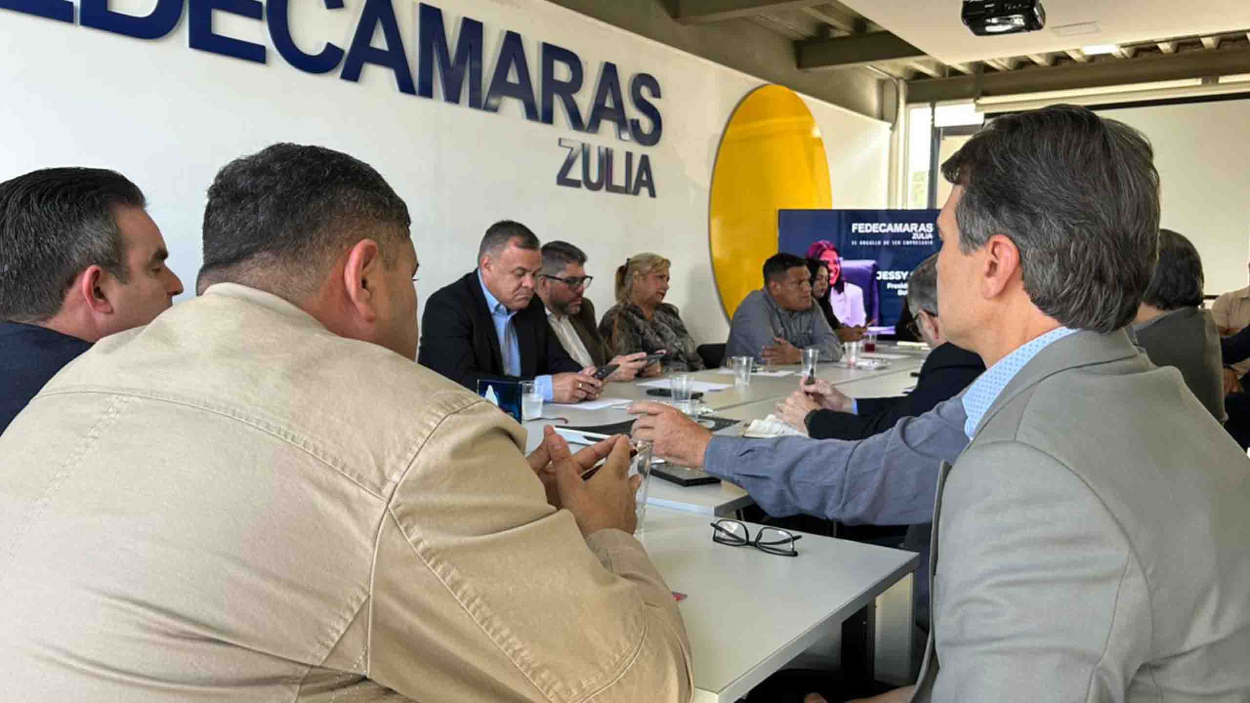 CCM presente en la reunión de trabajo para abordar agenda tributaria y ...